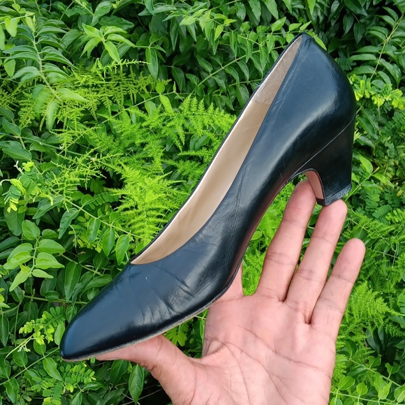 Bally | Shoes | Bally Ladies Vintage Black Luxury Leather Pumpsheels ...
